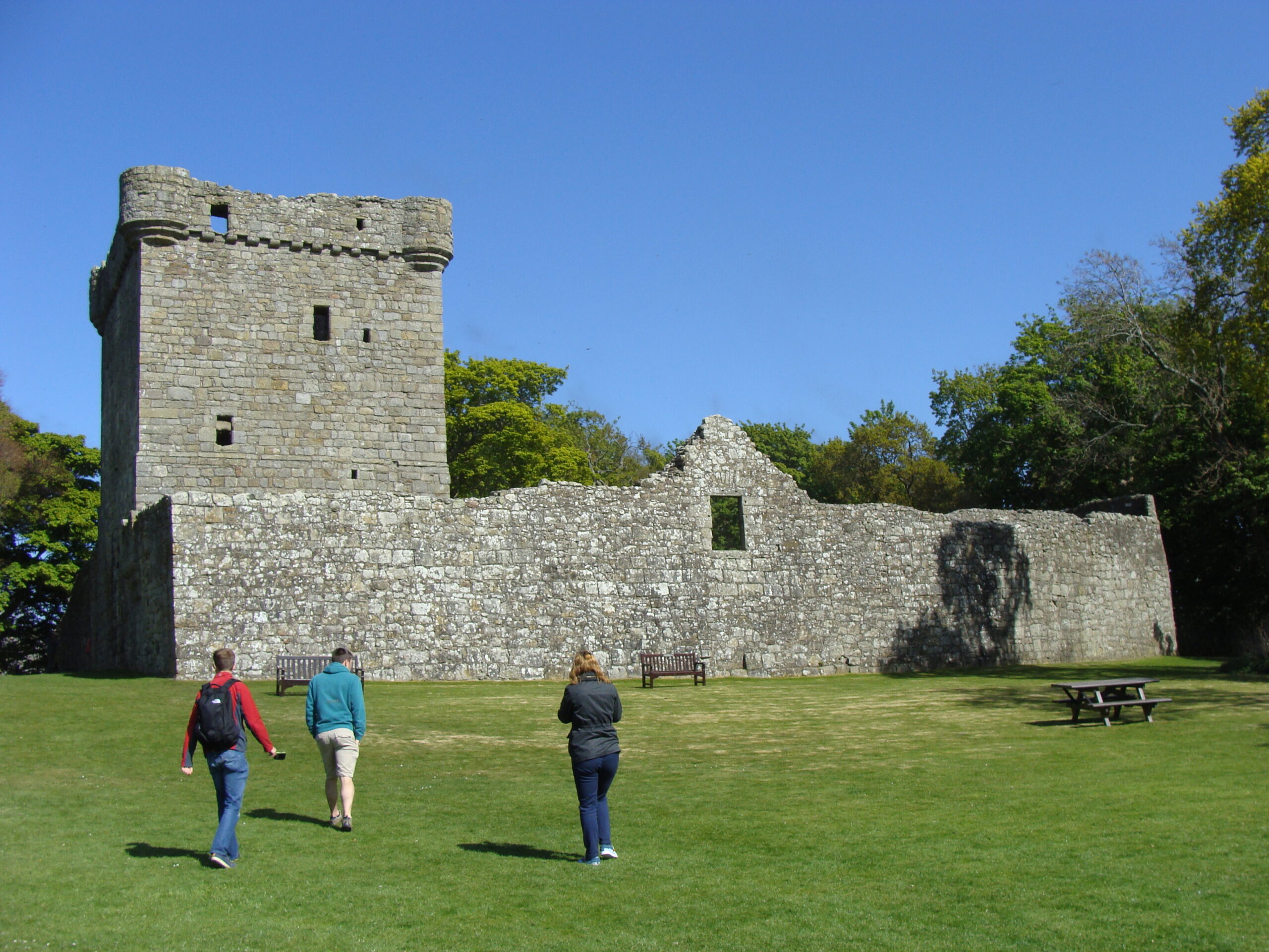 Scottish Castles Experience Day 4 – Ruthven Barracks, Dalwhinnie ...